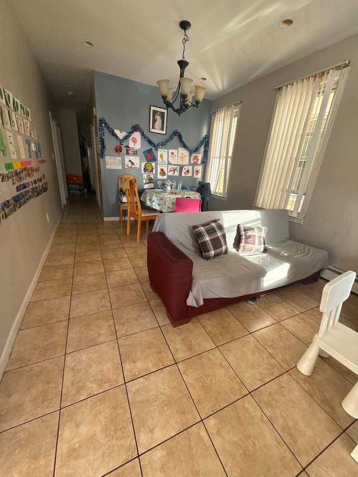 3 Bedroom 1 Bathroom Apartment - Staten Island
