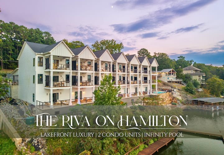 Side-by-side Lake Hamilton Homes W/dock, Pool - Hot Springs, AR