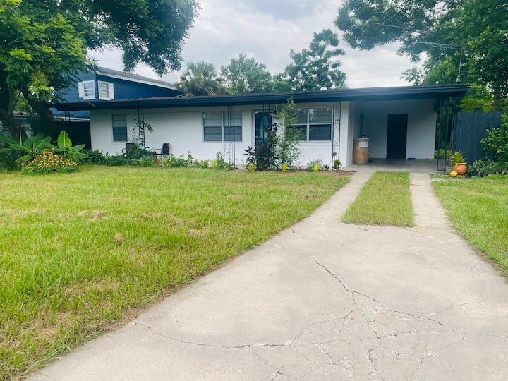 Clean 5 Bedroom Home In Peaceful Winter Park, Fl - Winter Park, FL