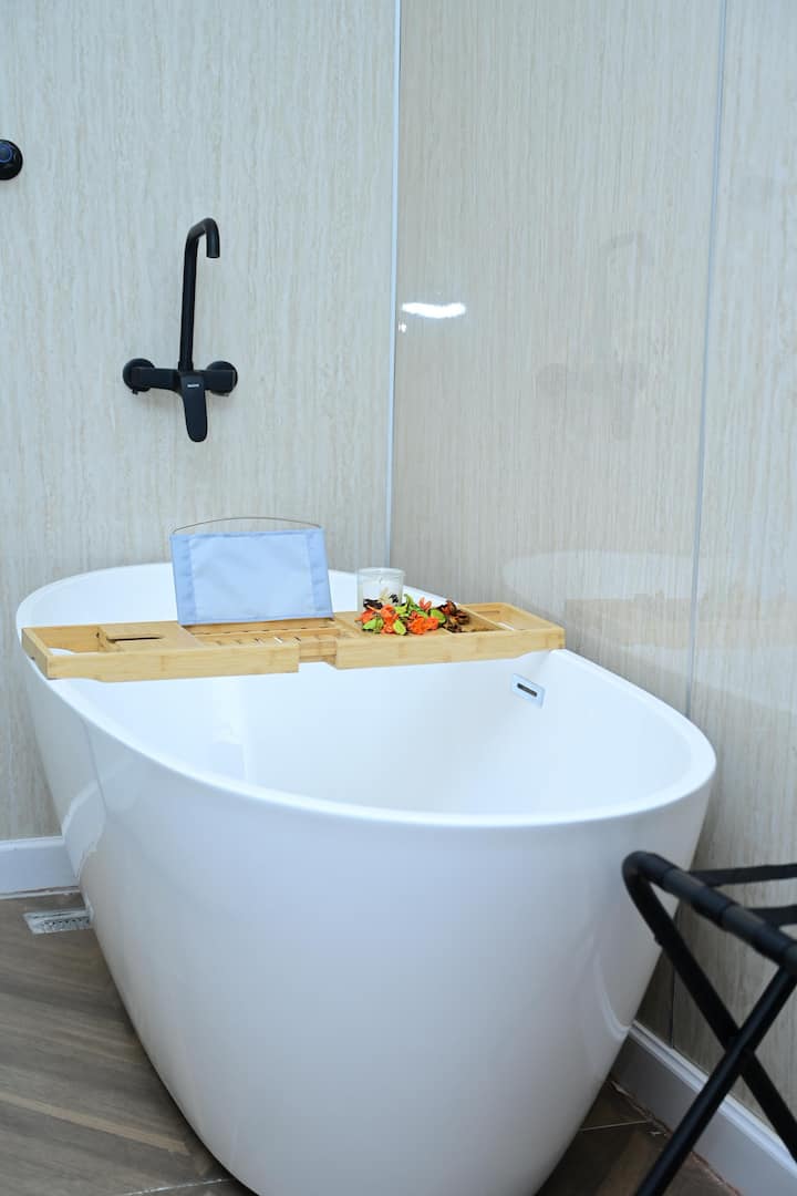 1br W/ Bathtub • Smart Entry + Wifi • Parkside - Riyadh