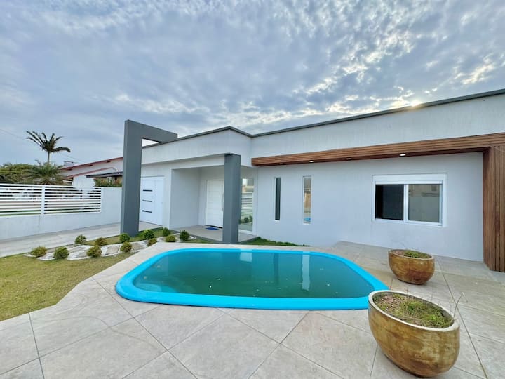 Casa Para Temporada Com Piscina - Tramandaí