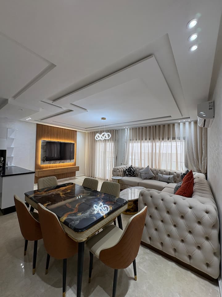 Appartement Chic, Moderne & Très Bien Situé - Tangier