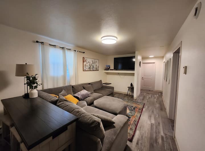 Stylish 3-bedroom Near Downtown Fairbanks - 費爾班克斯