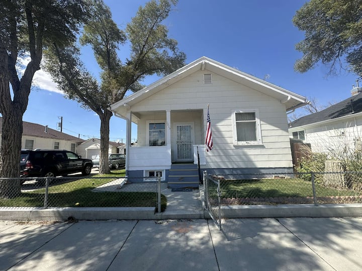 1920's Vintage Home - Wyoming