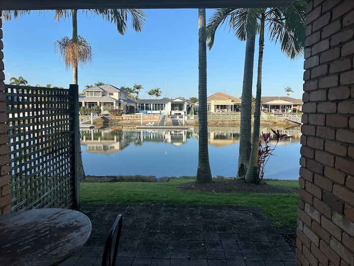 Peaceful 3br Canal-front Stay! - Sunshine Coast