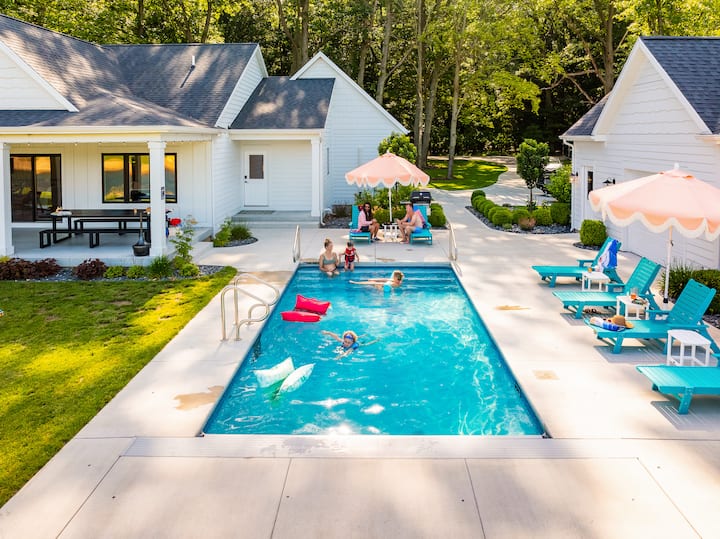 Heated Pool Open Through Oct | Theater | Fire Pit - 索格塔克