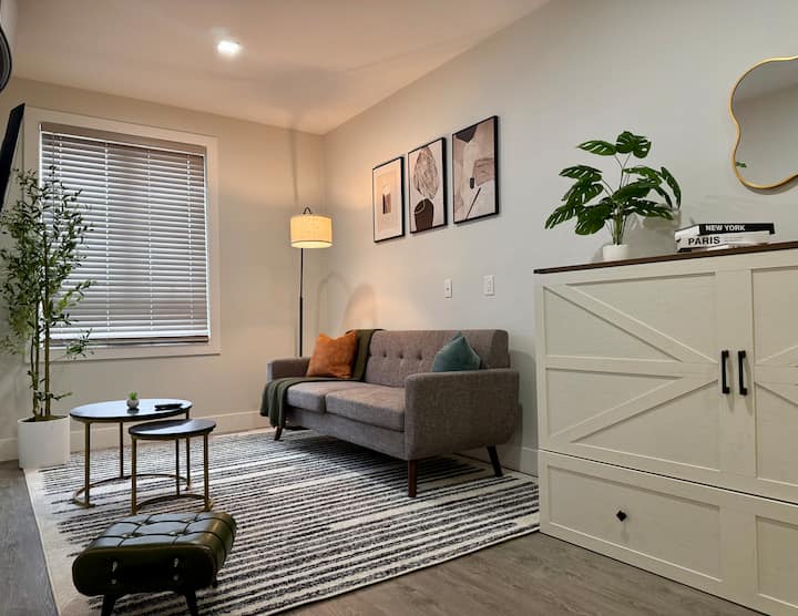 Modern Condo Near Nyc Skyline + Free Parking - Edgewater, NJ