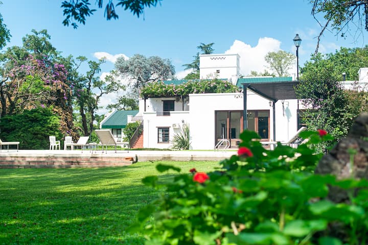 Habitación De Ensueño | Refugio Colonial - Salta