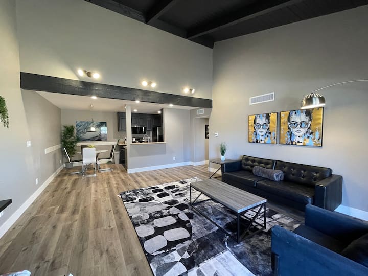 Iris Suite 2b/2b Close To The Unlv/strip/airport - Las Vegas, NV