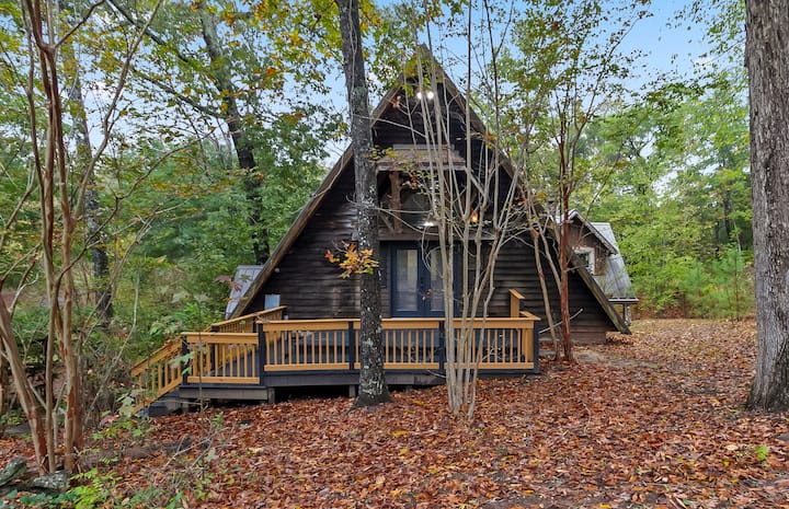 Secluded Wooded Cabin • Just 10 Minutes To Ua - Tuscaloosa, AL
