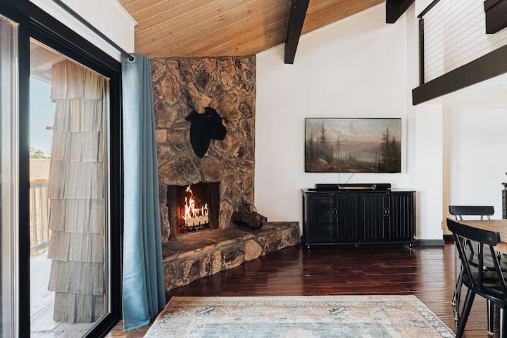 Summit Solace| Steps To Bear Mtn, Hot Tb & Bbq - Big Bear Lake, CA