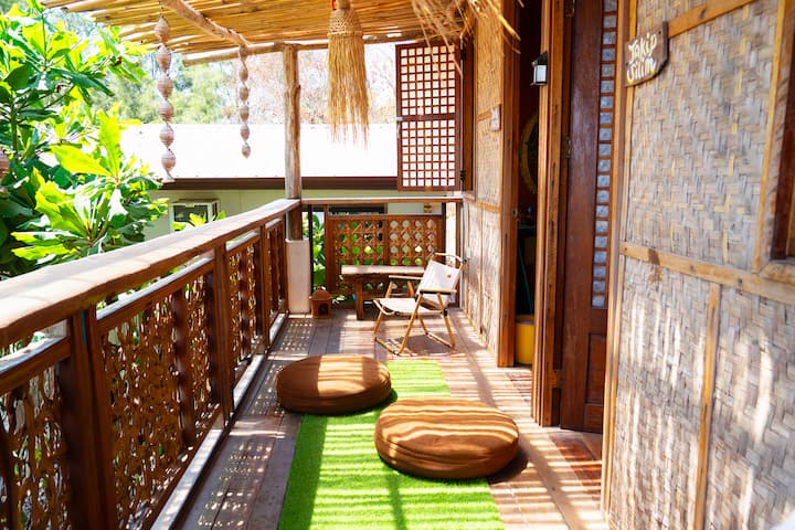 90’s Filipino Beach Home In Nature - San Felipe