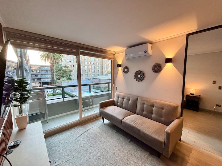 Moderno Apartamento Con Balcón Y Estacionamiento - Santiago