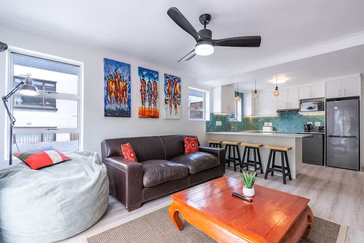 Upper East Side, Pool, Parking Book Now! - Cape Town