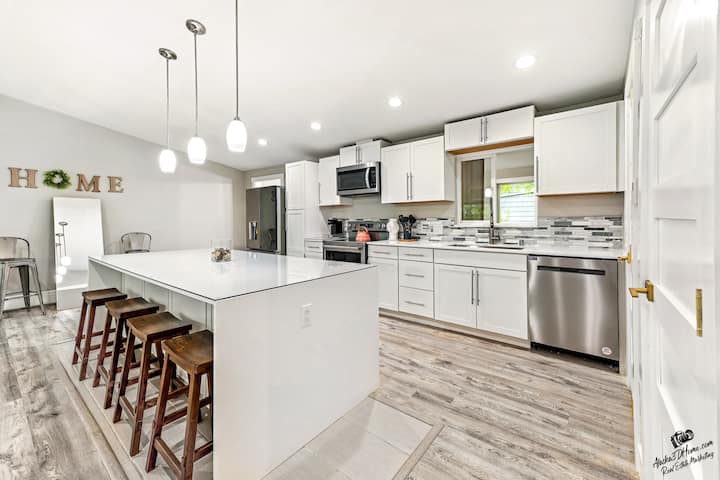 Joy’s Home 5br Sleep 11 - Anchorage, AK