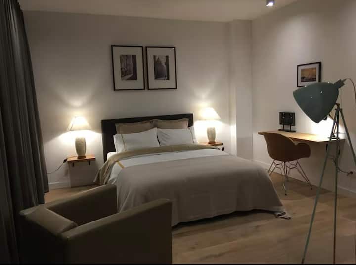 Charming And Stylish Studio In The Heart Of Leuven - Lubbeek