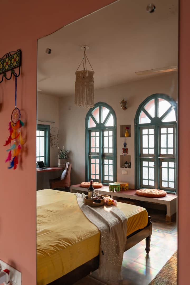 Studio Penthouse Stay With A Private Boho Cabana - India