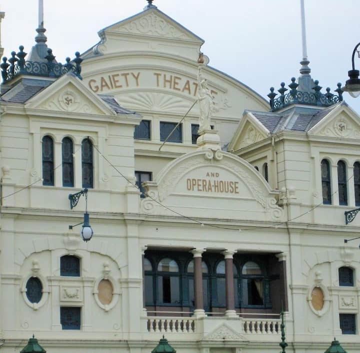 2 Bedroom Apartment Close To The Gaiety Theatre - Dublino