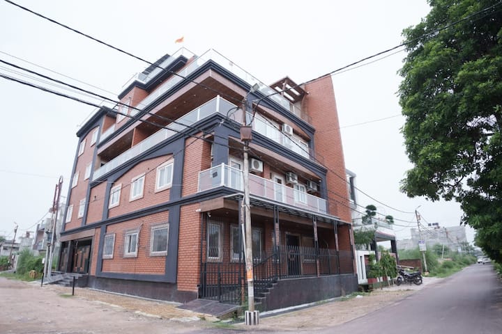 Welcome To Hotel Parth Paradise - 勒克瑙