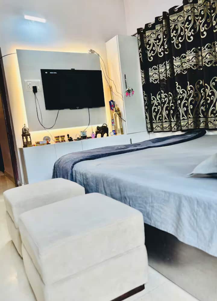 Ultra Luxury 2bhk + Kitchen, 4 Guests - Patna