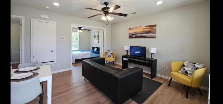 Brand New Cottage On A Country Acre In The City. - Temple, TX
