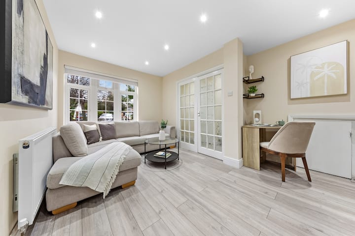 Unwind In Style+3br Twickenham Home+garden Retreat - Twickenham