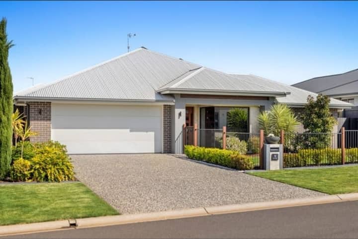 Dream House - トゥーンバ