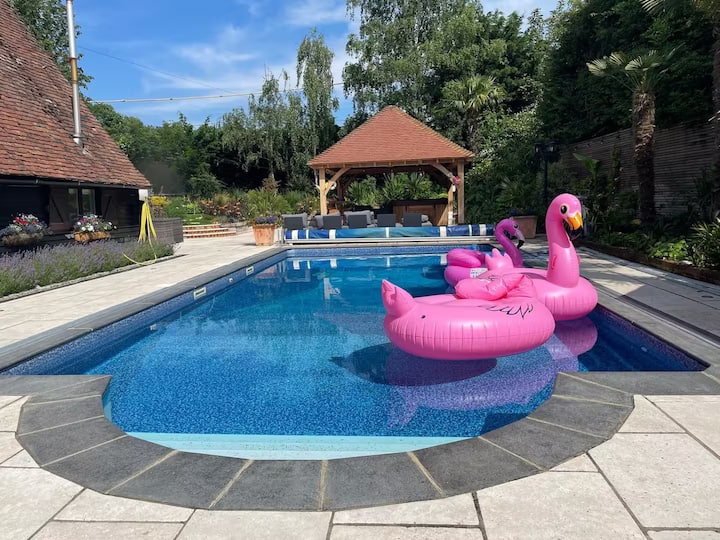 Plum Pudding Barn - Kent