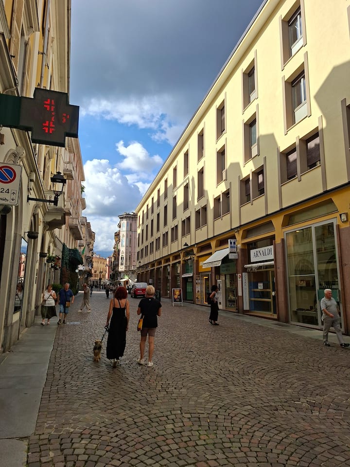 2 Bdr Apartment "Blue" Via Italia Centro Biella - Biella