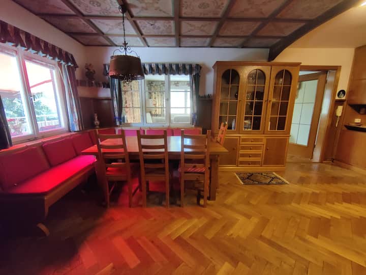 Charmantes Haus Im Schwarzwaldstil Ruhige Lage - Neuhausen