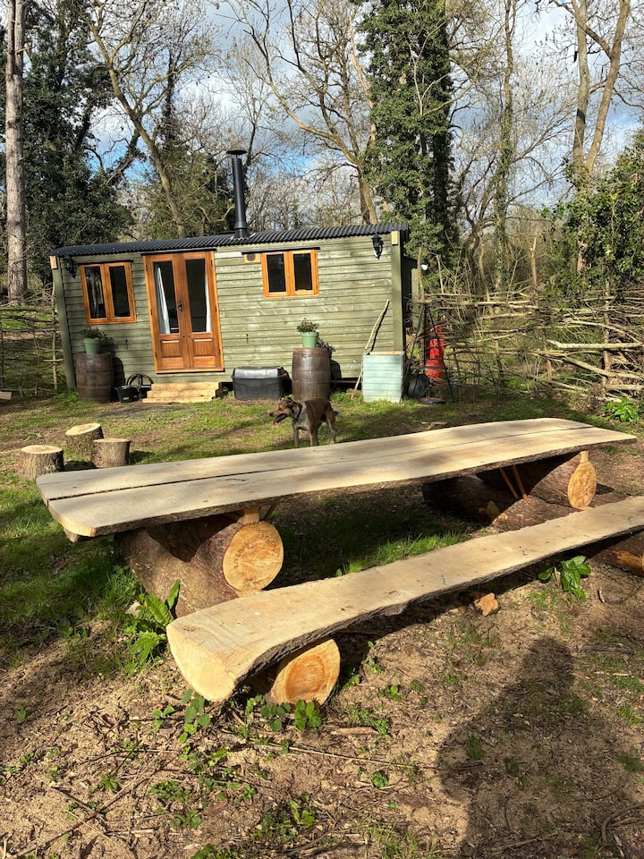 Woodland Shepherds Hut Stratford Upon Avon. - Stratford-upon-Avon