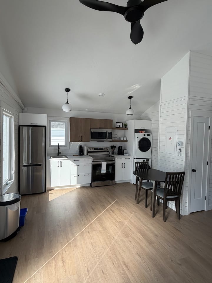 Le Wharf | Coastal Charm In Shediac - Shediac
