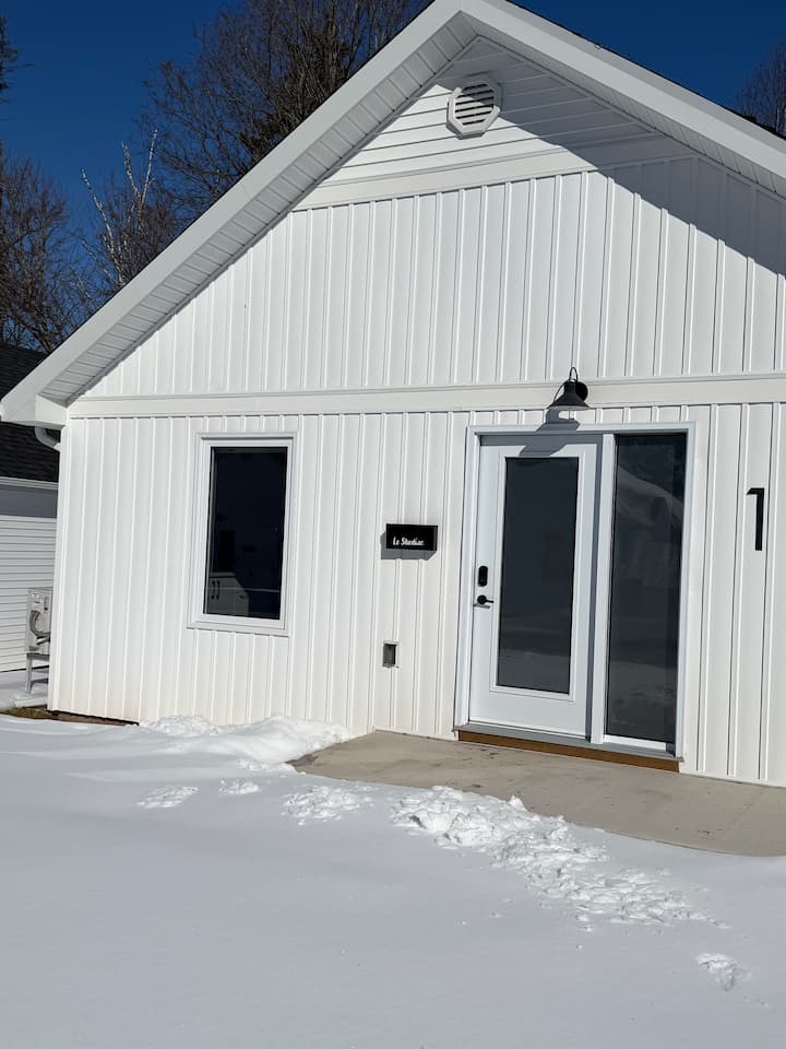 Chalet «&nbsp;Le Shediac&nbsp;» Entièrement Rénové - Shediac