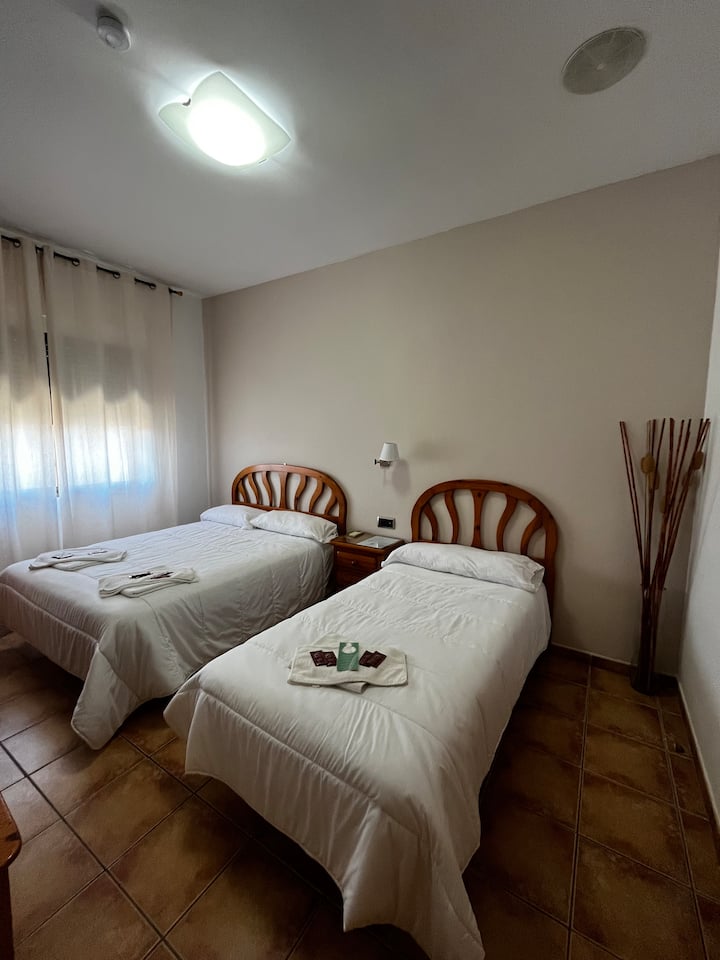 Habitación Triple Familiar - Toledo