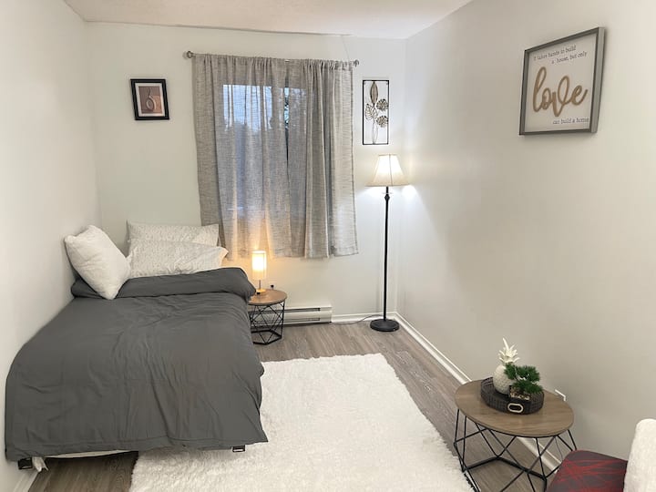 Cozy Private Room In Barrie - Near Waterfront - Barrie