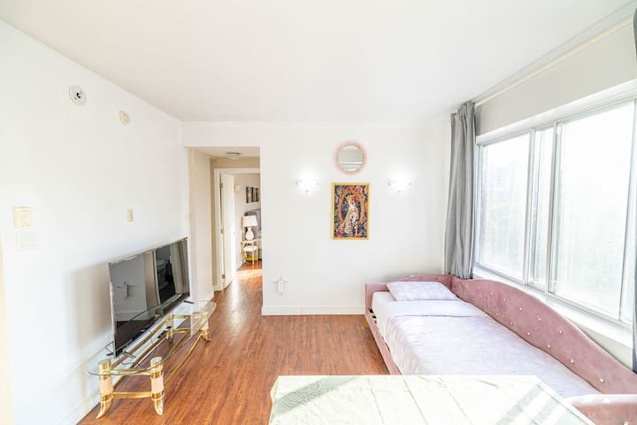 1 Bdr @ Heart Of Dt, Walk To 2 Metros, Concordia - Montreal