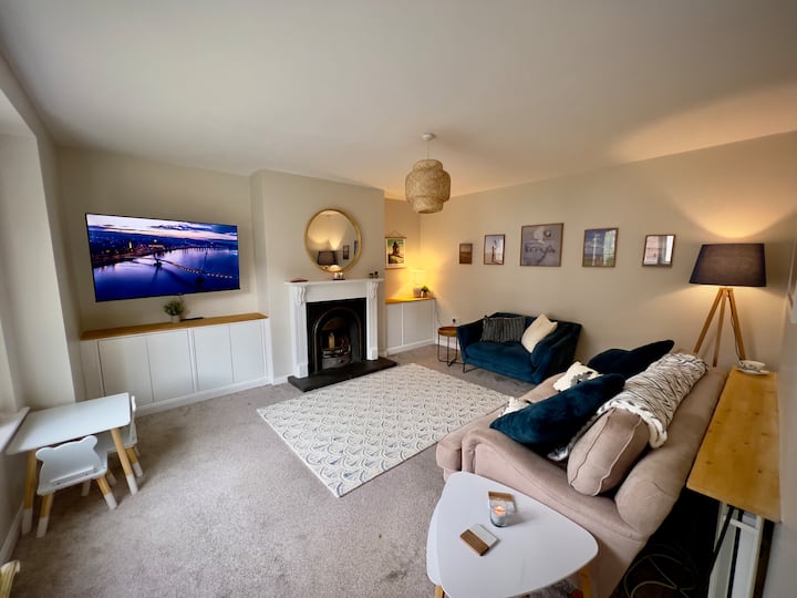 Quiet 2br Home With Garden, Sleeps 5 - Derry