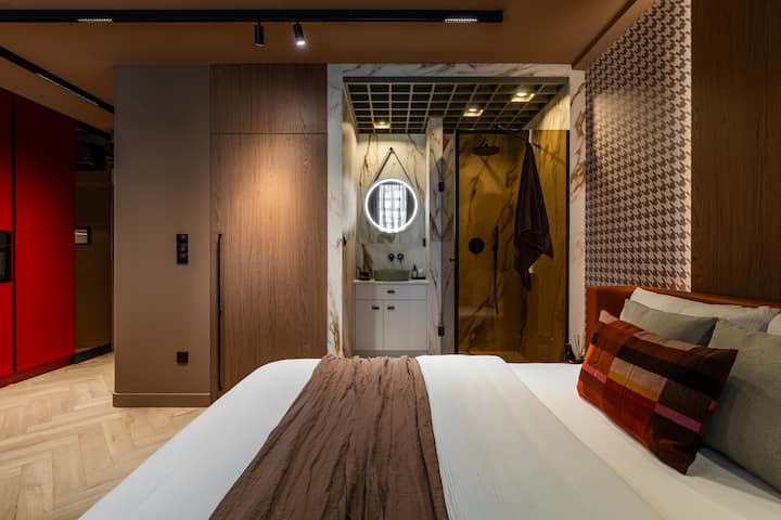 H24 - Parkside Apartment - 데브레센