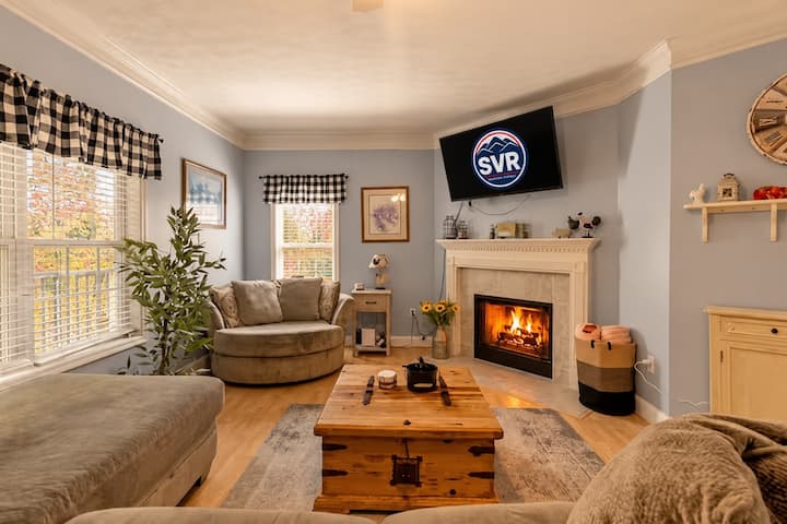 Grove Hill -4 Br, Hot Tub, Near Downtown Dahlonega - Dahlonega, GA