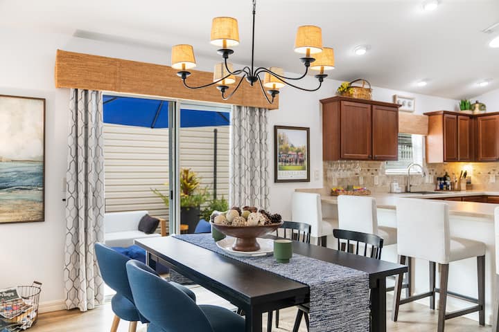 Three Palms Villa-backyard Oasis-golf Cart - The Villages, FL
