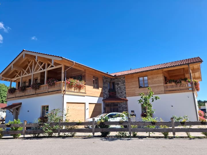 Luxuriöse 4-zimmerwohnung | Nahe Miesbach - Valley