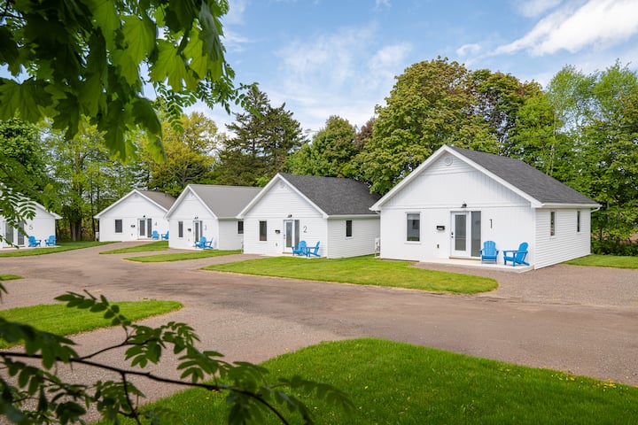 Le Lobster | Cozy Coastal Stay In Shediac - Shediac