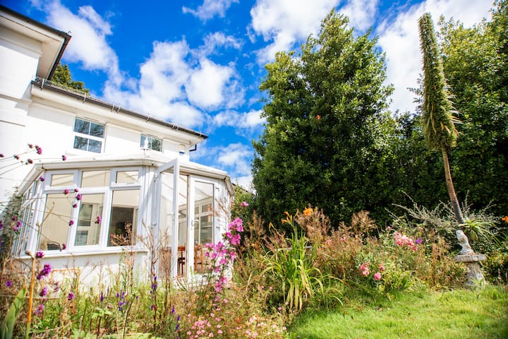 Annex - Charming Sussex Stay W/ Conservatory - Battle