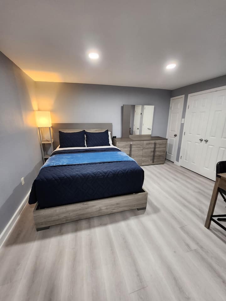 Cozy 1br Guesthouse, Fenced Patio- Pet Friendly - Pearland, TX