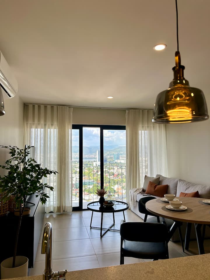 Punta Mayor, Increíble Vista Para Festival Globo - León