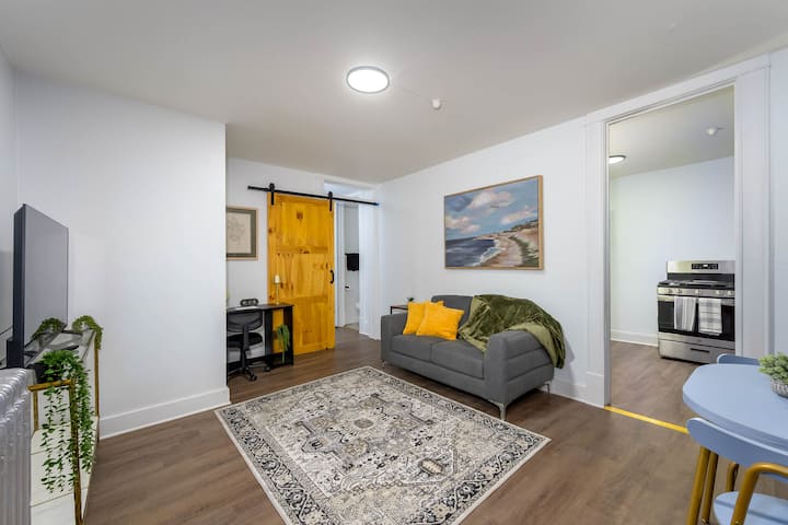 1br Modern Apt Kitchen, W/d Access & Free Parking - Wichita, KS