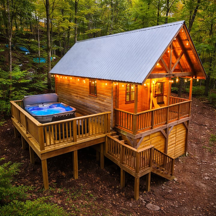 Cabin Retreat W/ Hot Tub, Hiking And Projector - Alabama