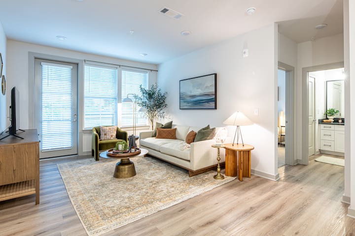 2 Bedroom Apartment-across From Neyland Stadium! - 녹스빌