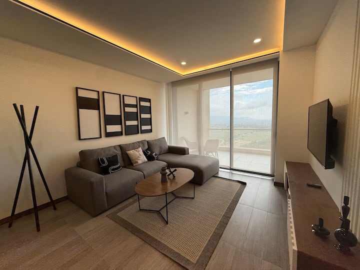 Depto Moderno Con Terraza Y Gran Vista - León, Mexico