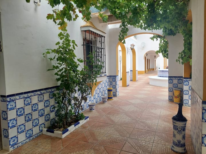 Aparta Suite Cortijo Las Cruces, Guillena Sevilla - Alcalá del Río